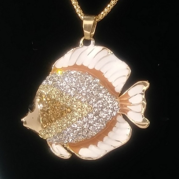 Lirrio's Closet | Jewelry | Enamel And Rhinestone Fish Pendant Nwt ...